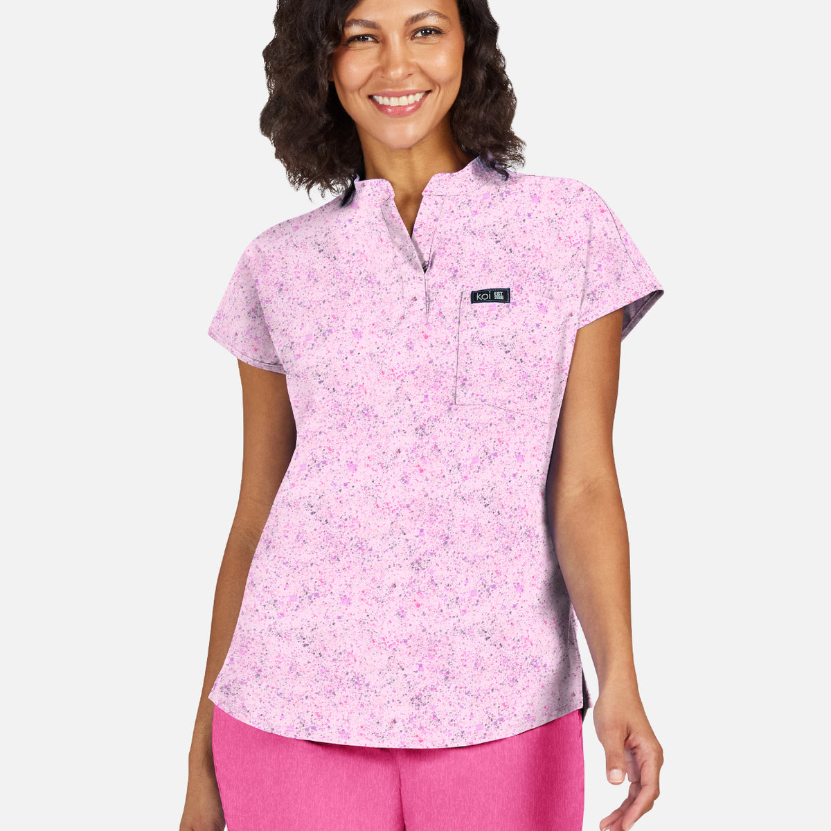 Koi Basics Ari Women's Scrub Top - Field of Posies – Happythreads